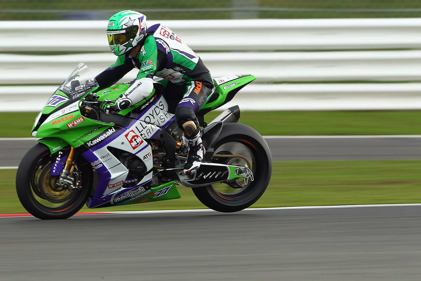 Maxxis Supermaxx Sport tyre delivers in Fast Bikes test