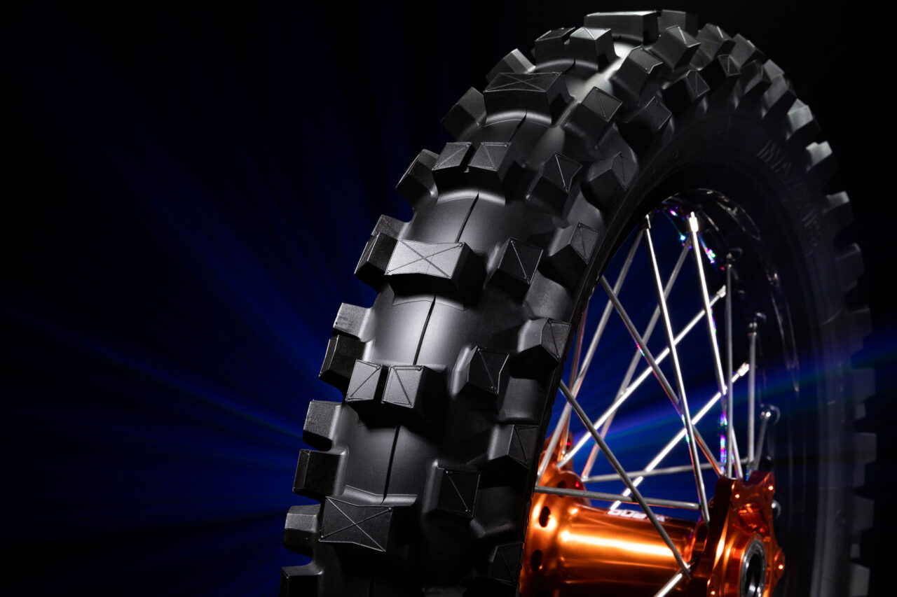 maxxis m7305